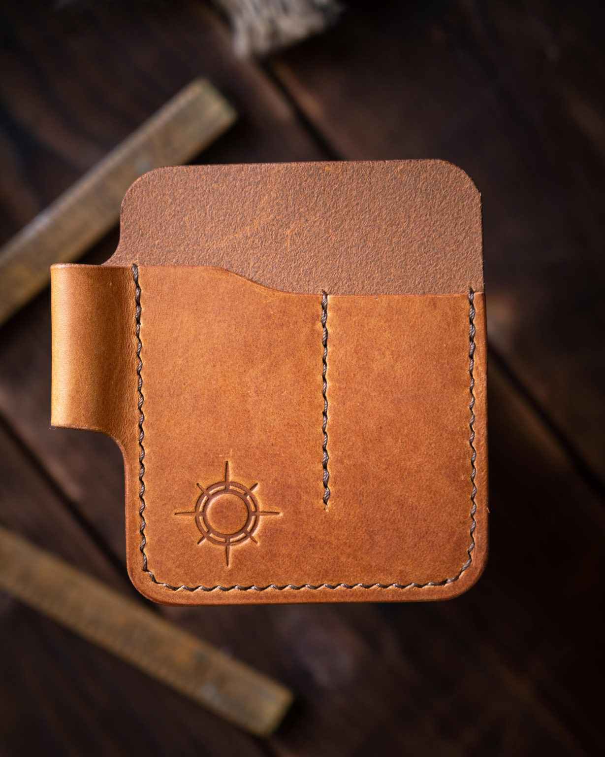 Adventurer’s Uncharted caddy – Small EDC caddy - Uncharted Leather