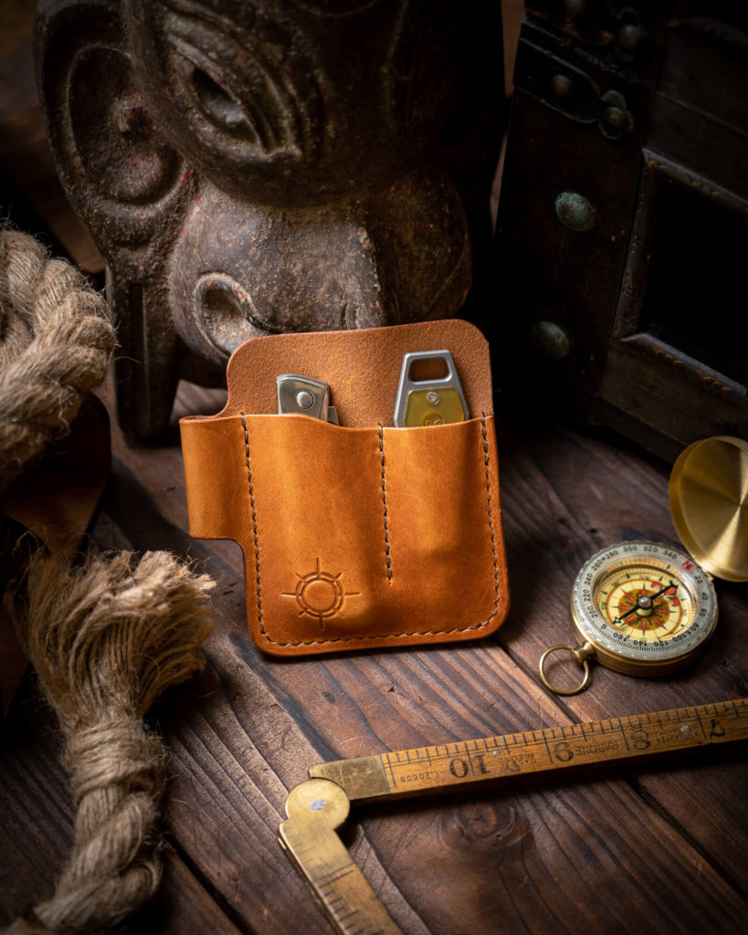 Adventurer’s Uncharted caddy – Small EDC caddy - Uncharted Leather